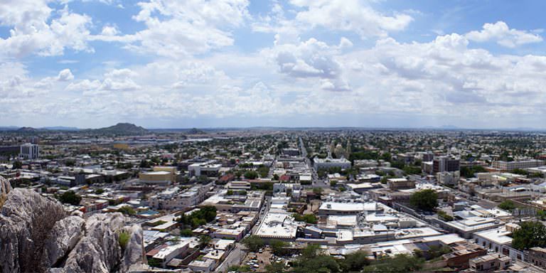 The history of the Mexican flag | | Mexican Routes