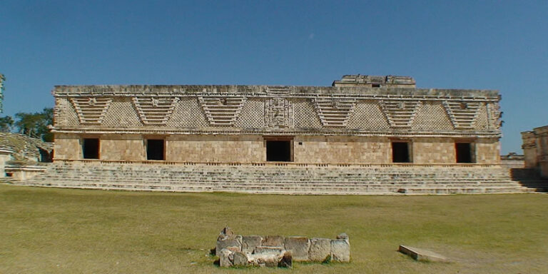 Mayan Architecture | Temples, Pyramids, and Palaces | Mexican Routes