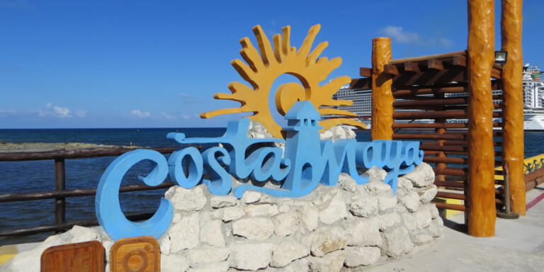 The history of Mexican pink, the most representative color of Mexico ...