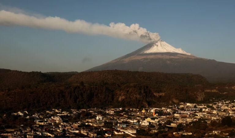 The history of Mexican pink, the most representative color of Mexico ...